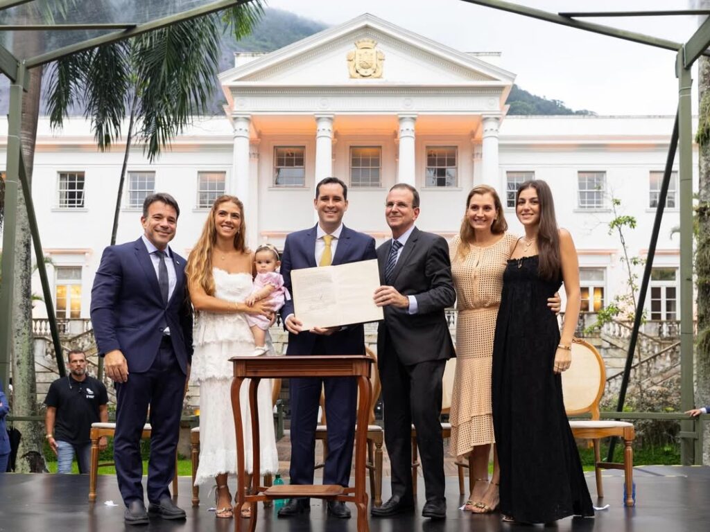 Eduardo Cavaliere Assume a Prefeitura do Rio Com Compromisso de ...